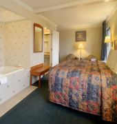 Days Inn Bowling Green in Bowling Green | 2025 Updated prices, deals ...