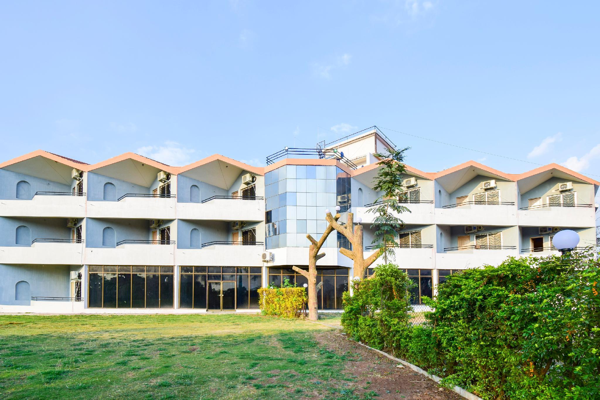 OYO 65197 Green Woods Resorts in Solapur | 2023 Updated prices, deals ...