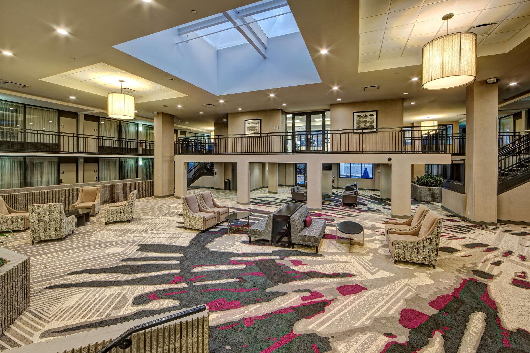 DoubleTree by Hilton Hotel Decatur Riverfront in Decatur | 2023 Updated ...