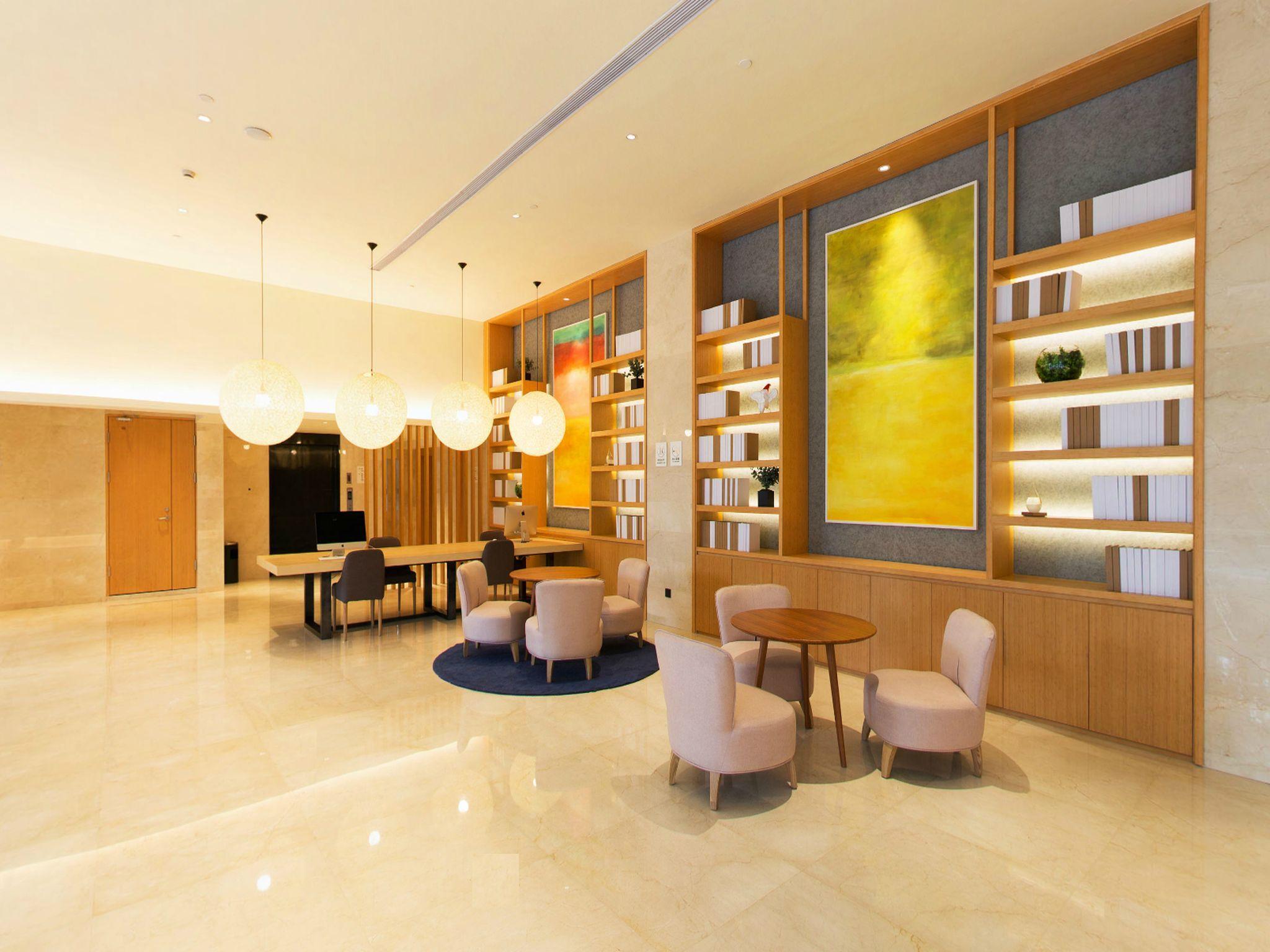 JI Hotel Shanghai Hongqiao Hub Songhong Road Metro Station in Shanghai ...