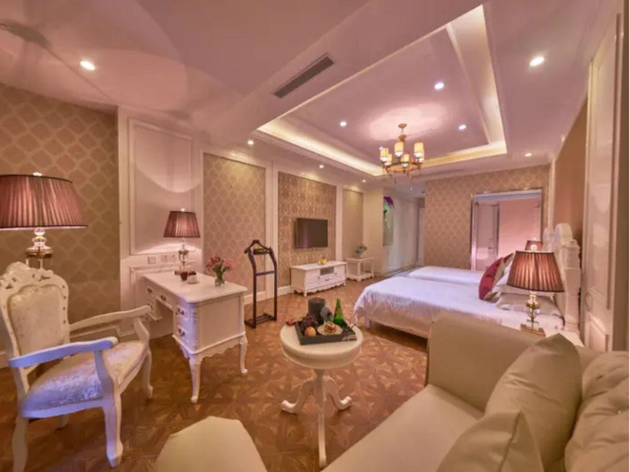 New century Manju Select Hotel Hongqiao Hub National Exhibition Center in Shanghai | 2024 ...