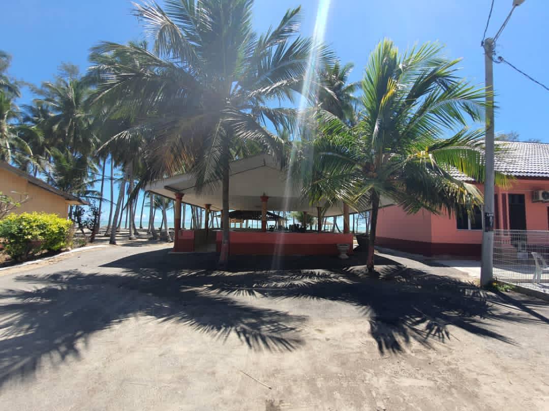 SPOT ON 90242 Sri Pantai Resort in Bachok | 2024 Updated prices, deals ...