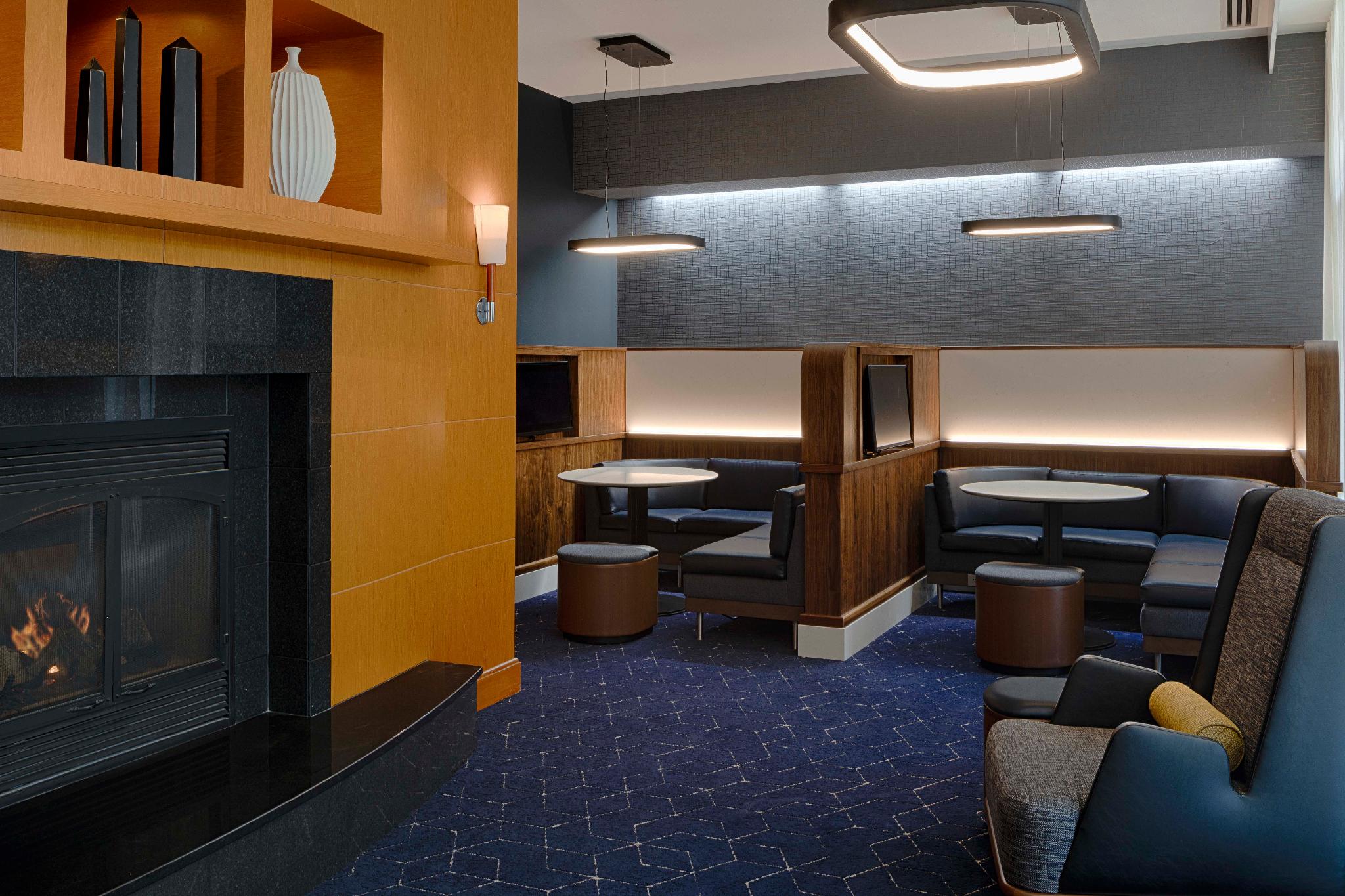 Courtyard by Marriott Springfield Downtown in | 2024 Updated prices ...