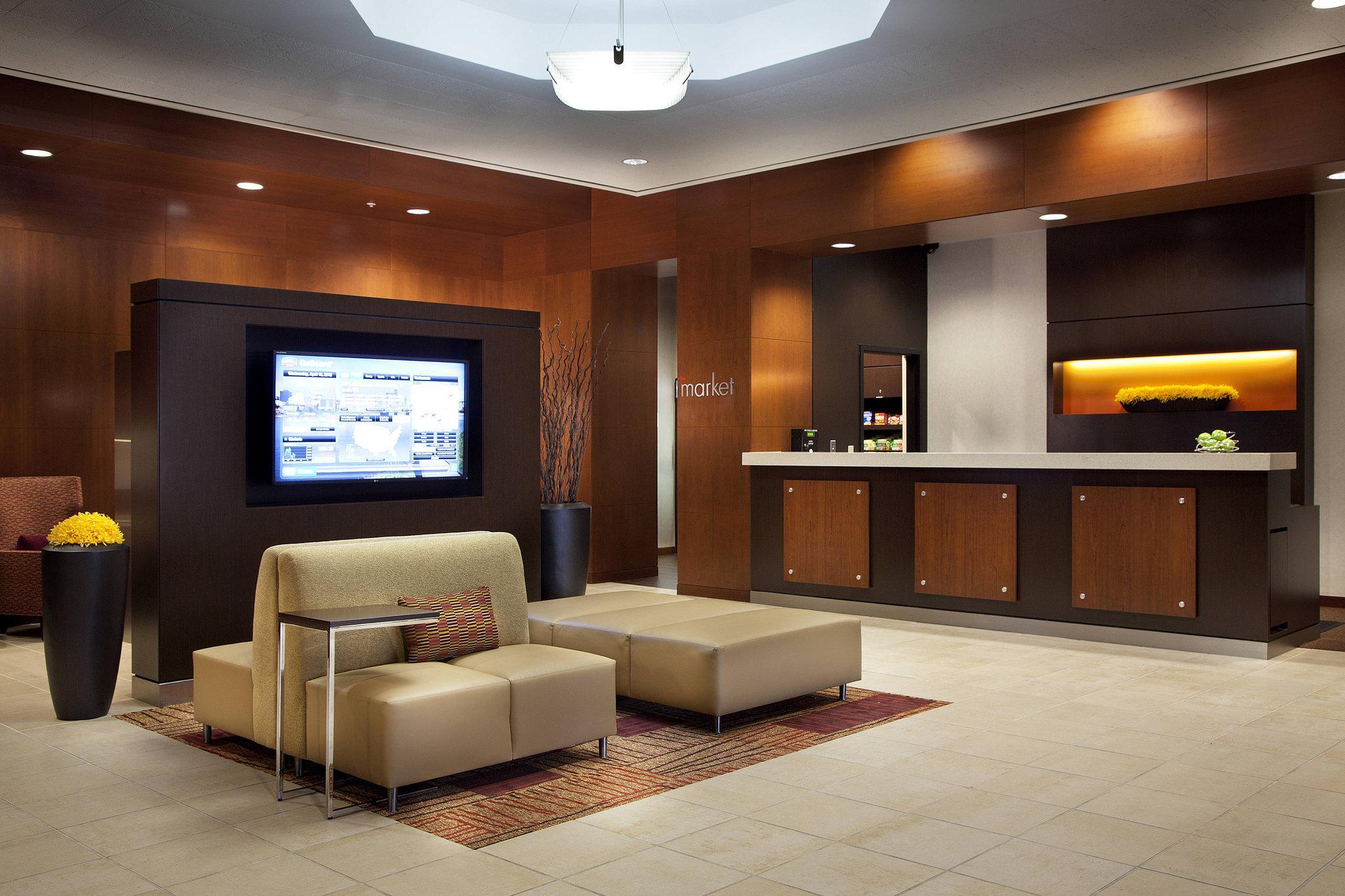 Courtyard Portland Downtown/Convention Center in Portland | 2025 ...