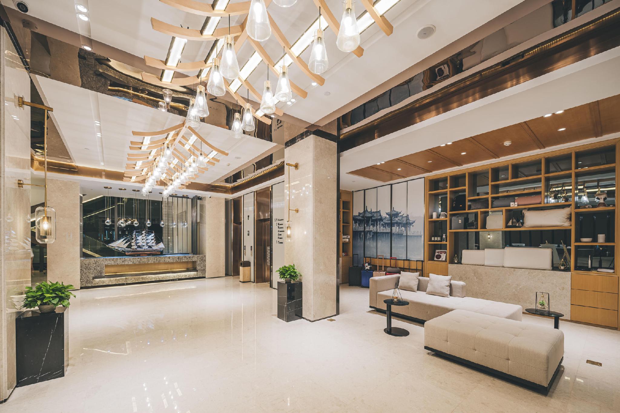 Atour Hotel Chaozhou Ancient City People Square in Chaozhou | 2024 ...