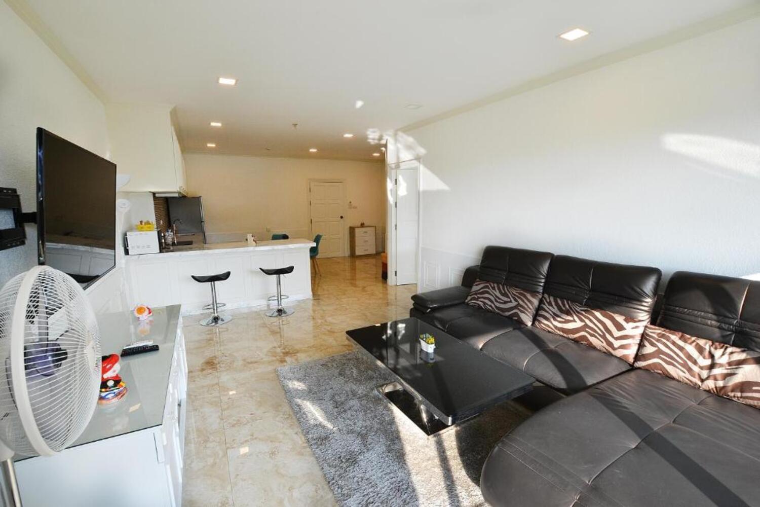 芭達雅View Talay 6 Pattaya Beach by CANDO｜2024年最新訂房優惠價 - Klook 客路台灣