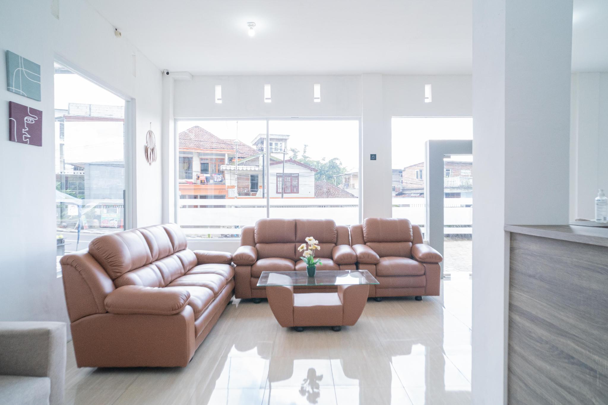 Urbanview Hotel Sky Batu Malang in Batu | 2024 Updated prices, deals ...