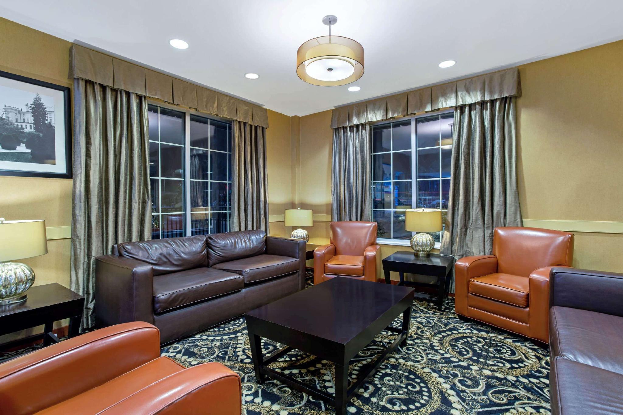 Hampton Inn Manchester Downtown in Manchester | 2024 Updated prices ...