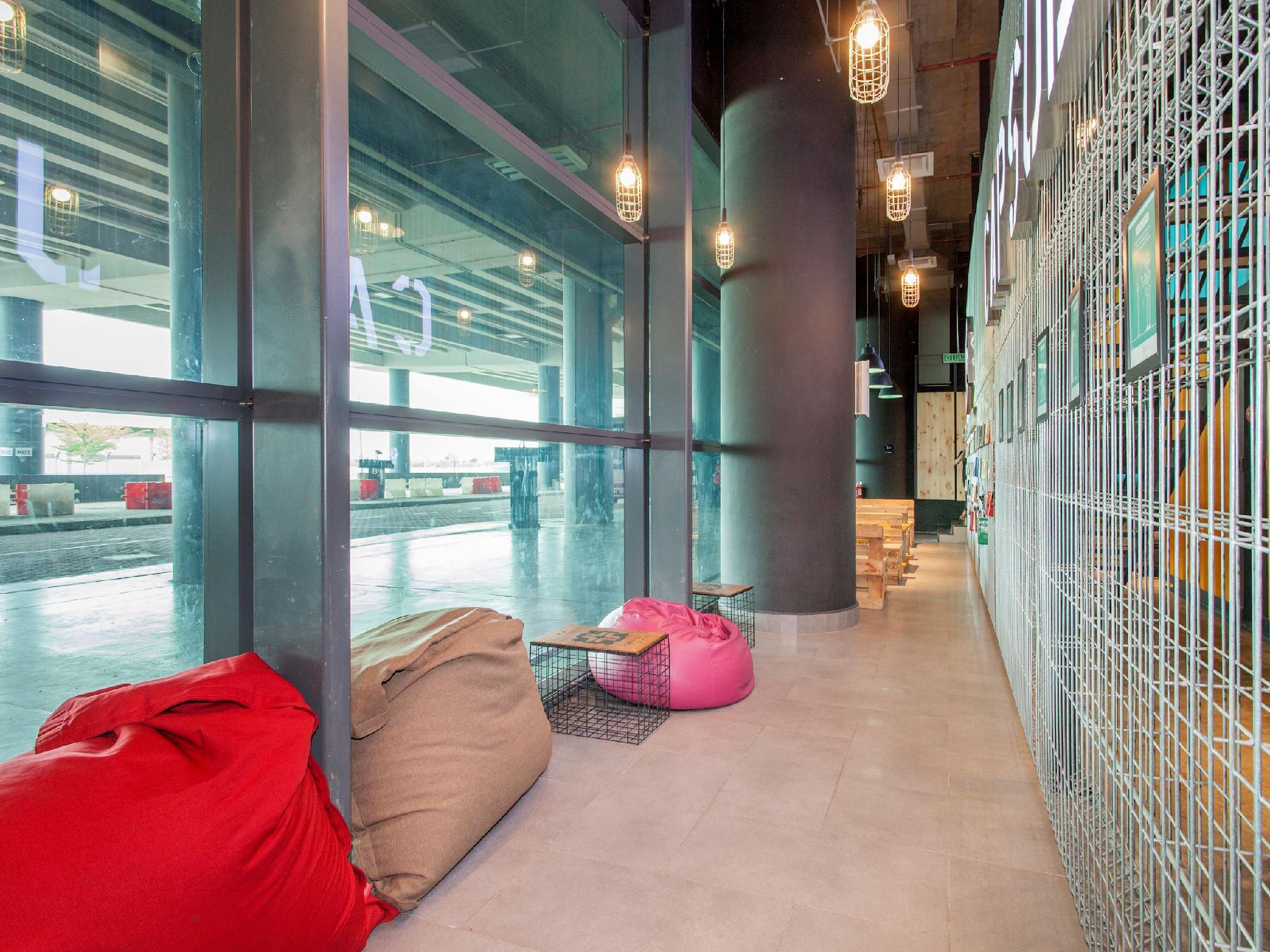 Capsule Transit KLIA 2 (Landside) - Gateway@KLIA2, Level 1 in Sepang ...