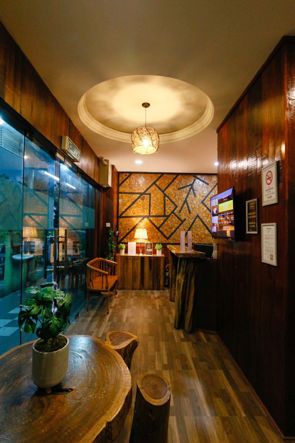Anggun Hotel in Bota | 2024 Updated prices, deals - Klook United States