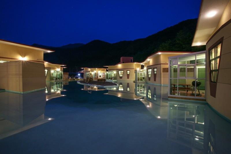 江原道Jeongseon Dewey Tree Pension & Caravan Garden | 2025年最新优惠价格 - Klook客 ...