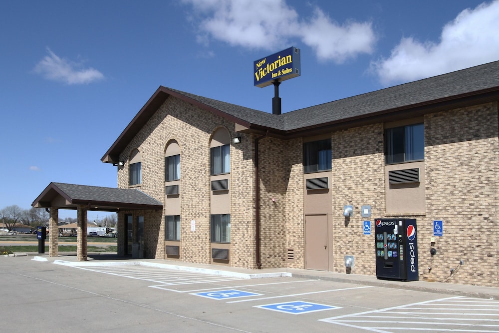 New Victorian Inn and Suites in Kearney | 2024 Updated prices, deals ...