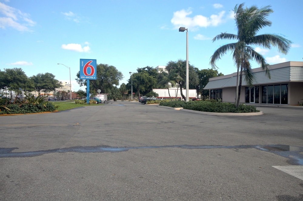 Motel 6 Miami, FL in Florida | 2025 Updated prices, deals - Klook ...