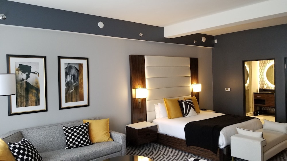 Hotel Metro, Autograph Collection in Milwaukee | 2025 Updated prices ...