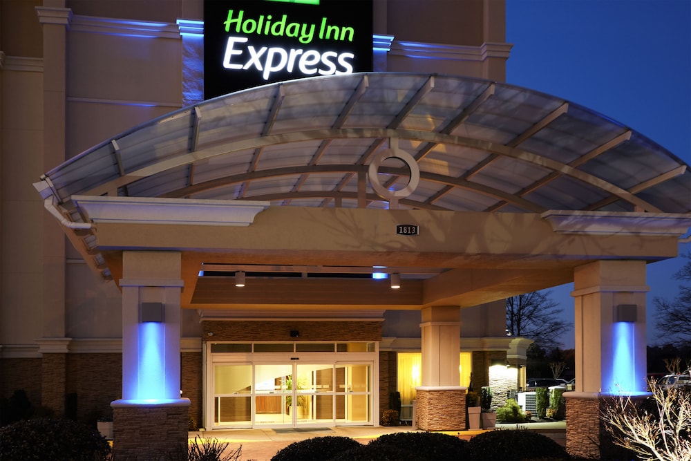 Holiday Inn Express Hampton - Coliseum Central, an IHG Hotel in Hampton ...