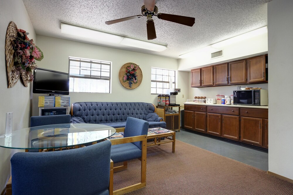 Country Side Inn in | 2025 Updated prices, deals - Klook United States