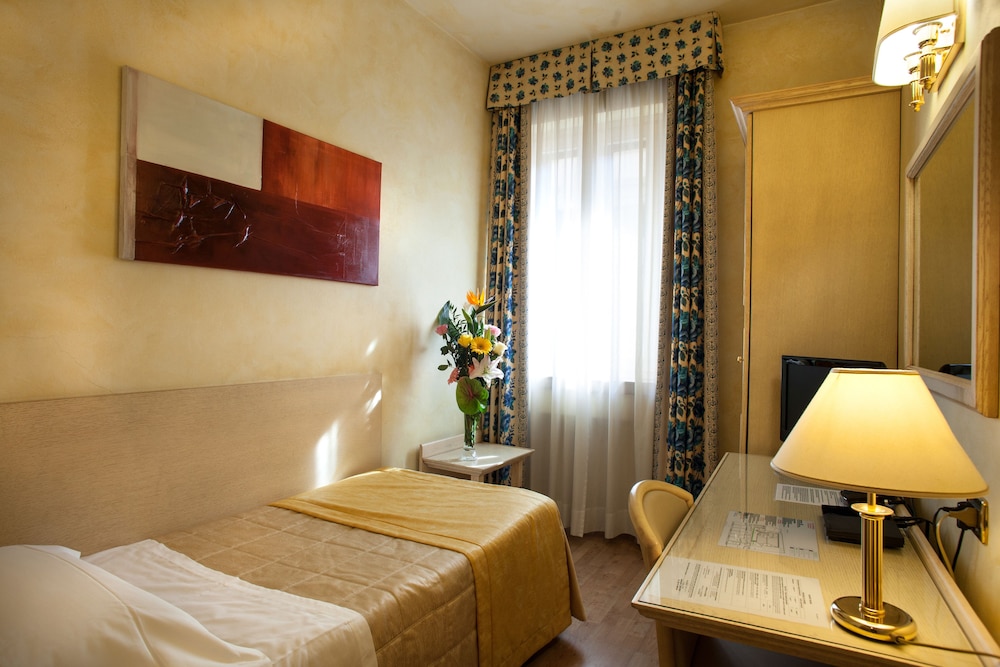 Hotel Alba Palace in Florence | 2025 Updated prices, deals - Klook ...