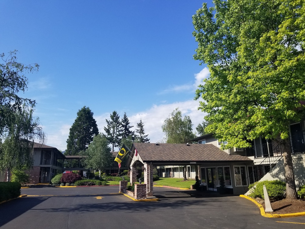 Village Inn Springfield in | 2025 Updated prices, deals - Klook United ...