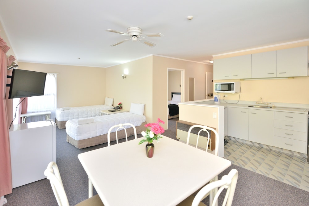 Manukau Hotel & Conference Centre in Auckland | 2025 Updated prices ...