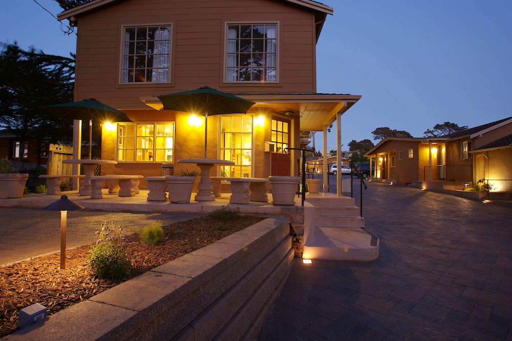 Sunset Inn in Pacific Grove | 2024 Updated prices, deals - Klook United ...