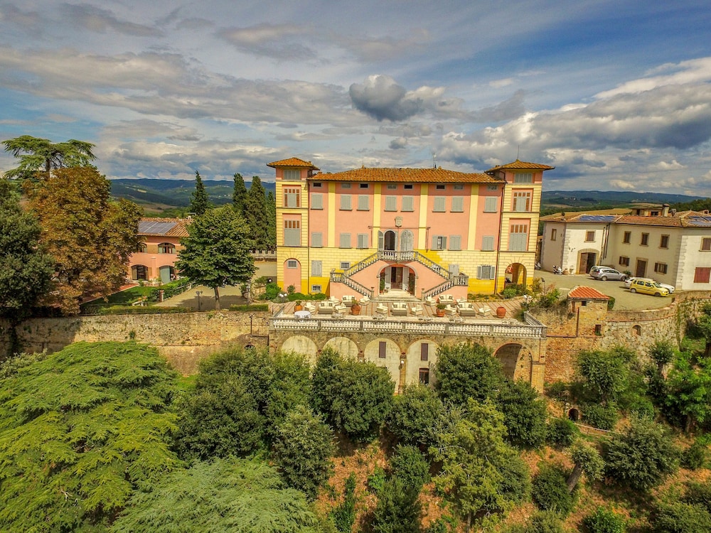 Villa Lecchi Hotel Wellness in Poggibonsi | 2025 Updated prices, deals ...