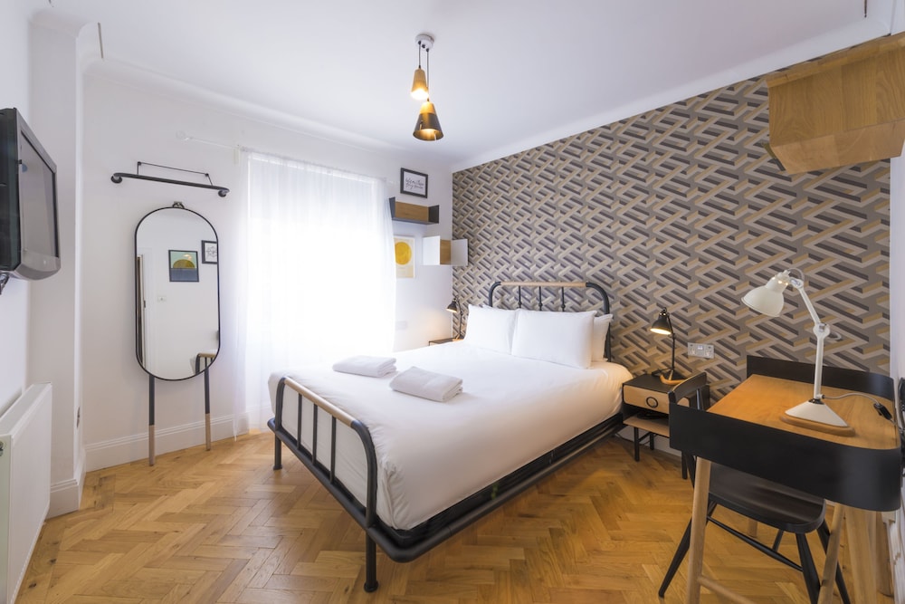 The California in London | 2025 Updated prices, deals - Klook ...
