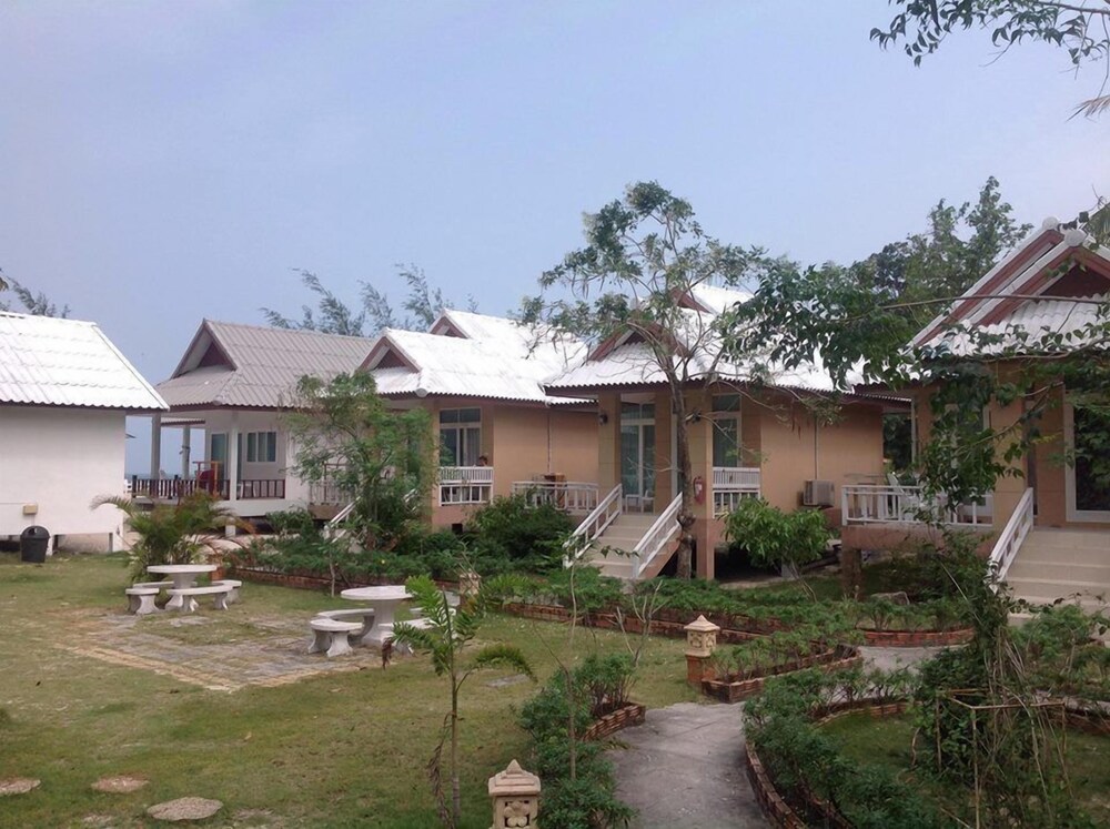 Fanta Beach Resort in Surat Thani Province | 2024 Updated prices, deals ...