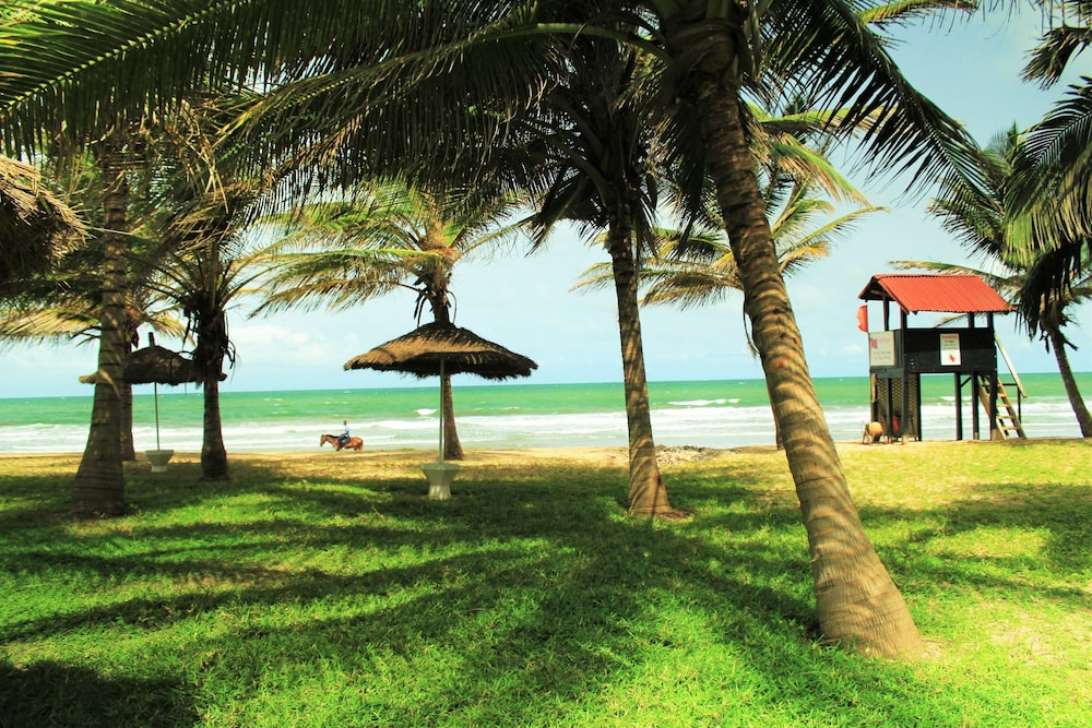 Kololi Beach Resort in Brikama | 2024 Updated prices, deals - Klook ...
