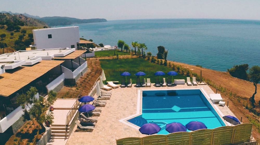 Samothraki Beach Apartments and Suites Hotel in Municipality of ...