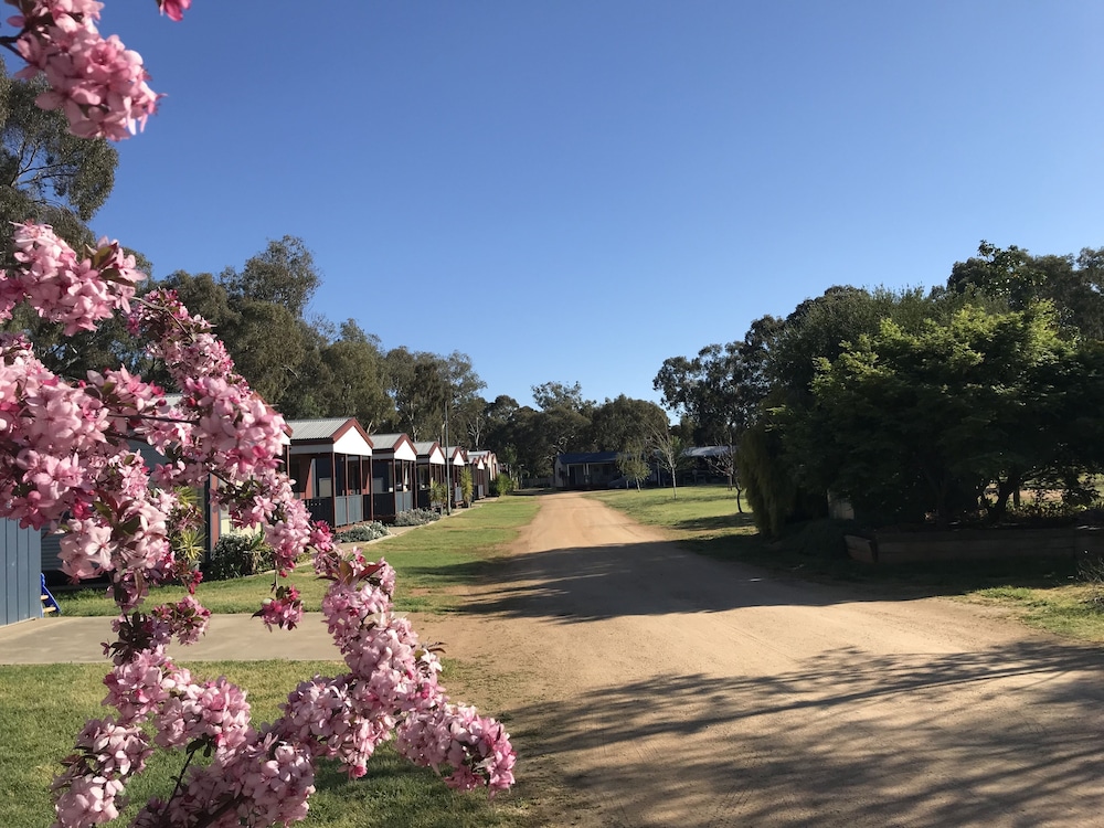 Bundalong Holiday Resort in Bundalong | 2025 Updated prices, deals ...