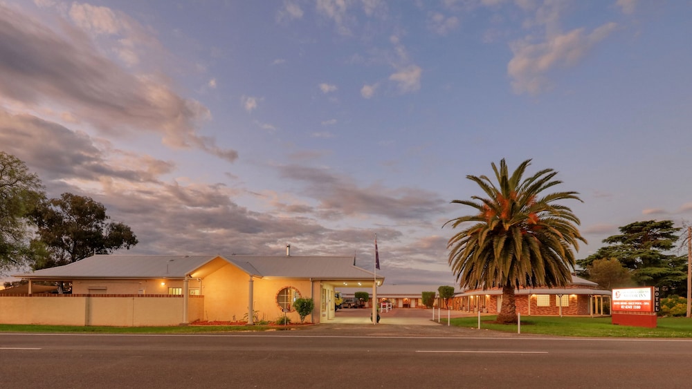 Country Gardens Motor Inn in Cowra | 2025 Updated prices, deals - Klook ...