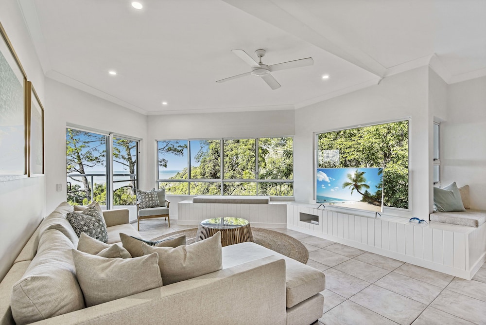 The Lookout Resort in Noosa | 2024 Updated prices, deals - Klook United ...