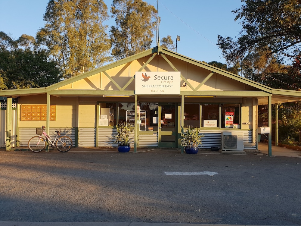 Shepparton Holiday Park and Village in | 2024 Updated prices, deals ...