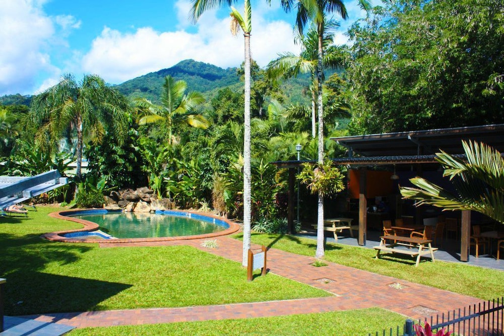 Lake Placid Tourist Park in Cairns | 2025 Updated prices, deals - Klook ...