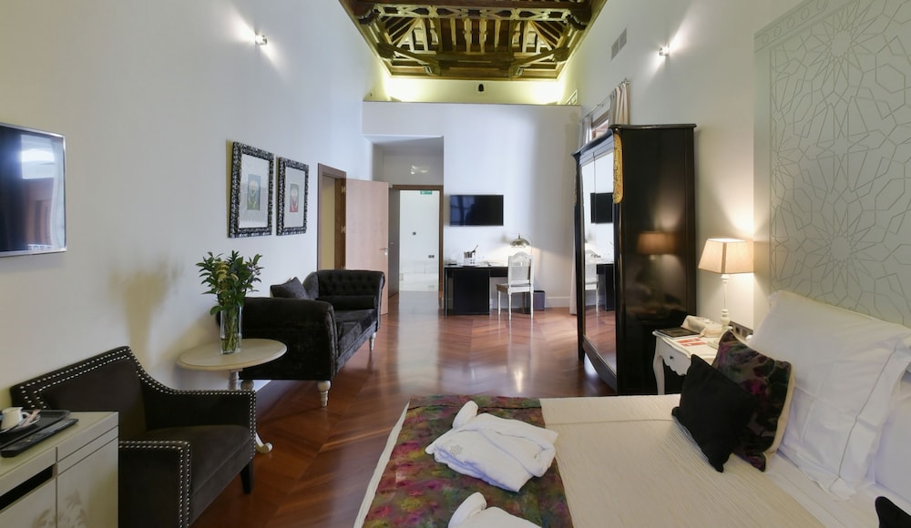 Hotel Boutique Palacio Pinello in Seville | 2024 Updated prices, deals ...