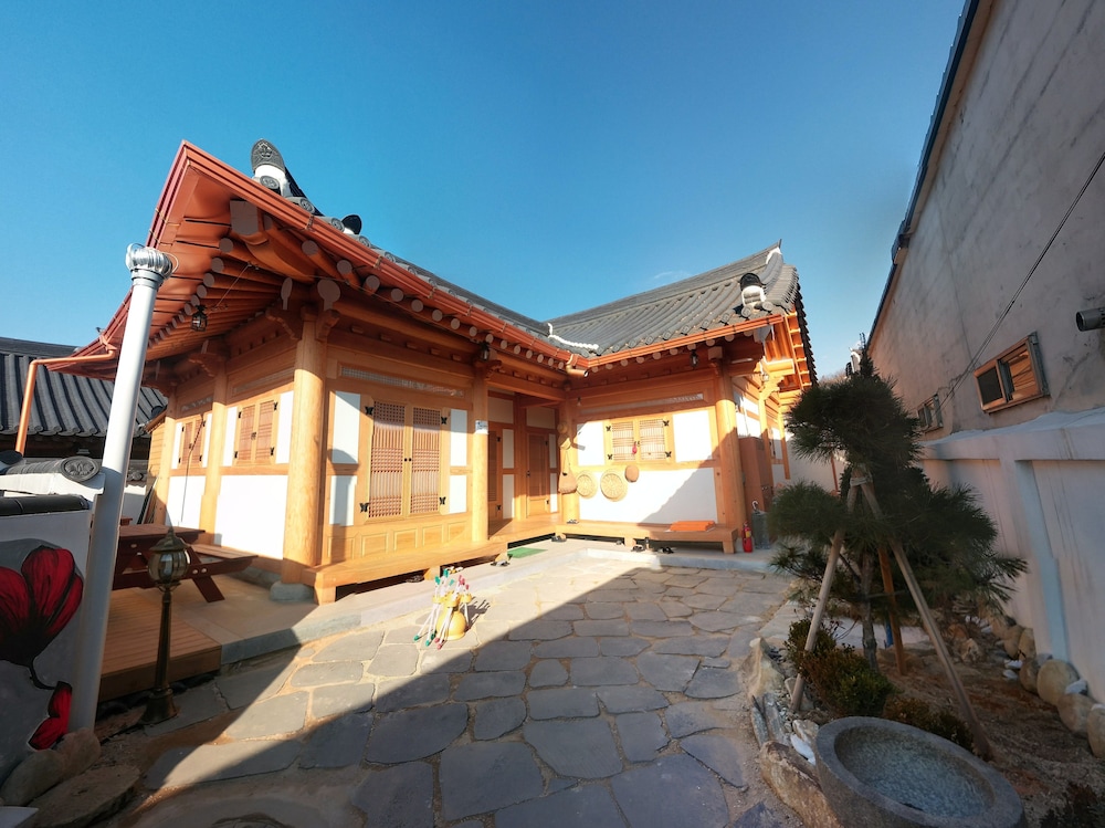 HanokGuesthouse Jangsoo in Jeollabuk-do | 2023 Updated prices, deals ...