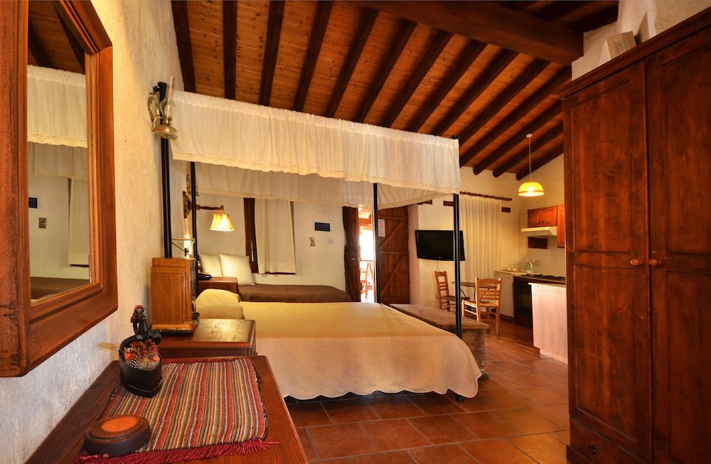 Linos Inn in | 2024 Updated prices, deals - Klook United States