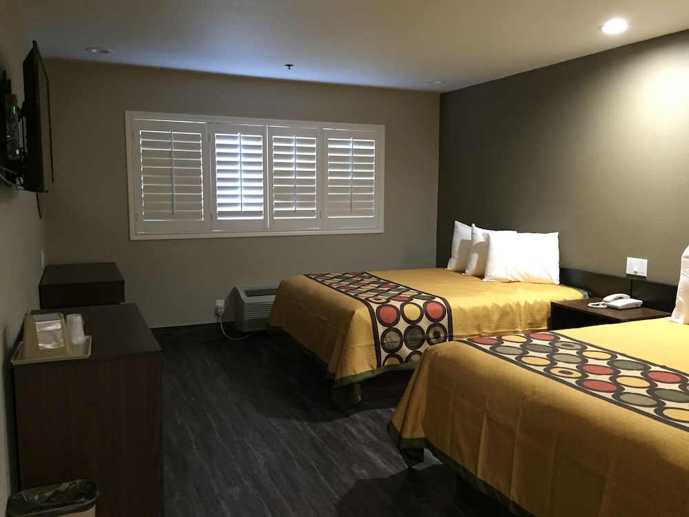 Super 8 by Wyndham National City Chula Vista in | 2025 Updated prices ...