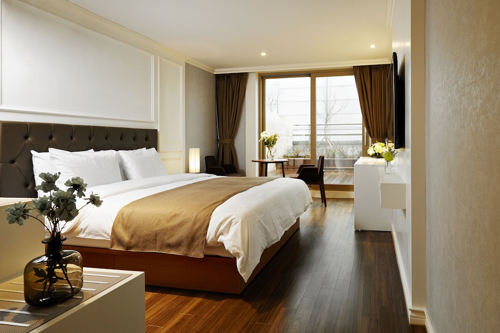 Roni Tourist Hotel in Jeollabuk-do | 2024 Updated prices, deals - Klook ...