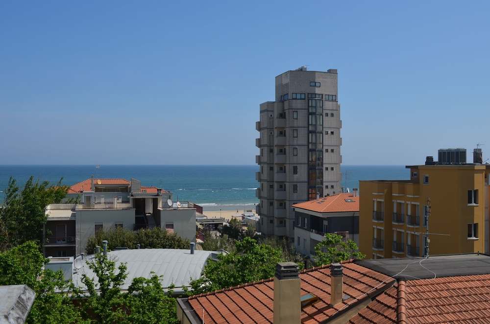 Hotel Capitol in Pesaro | 2024 Updated prices, deals - Klook United States