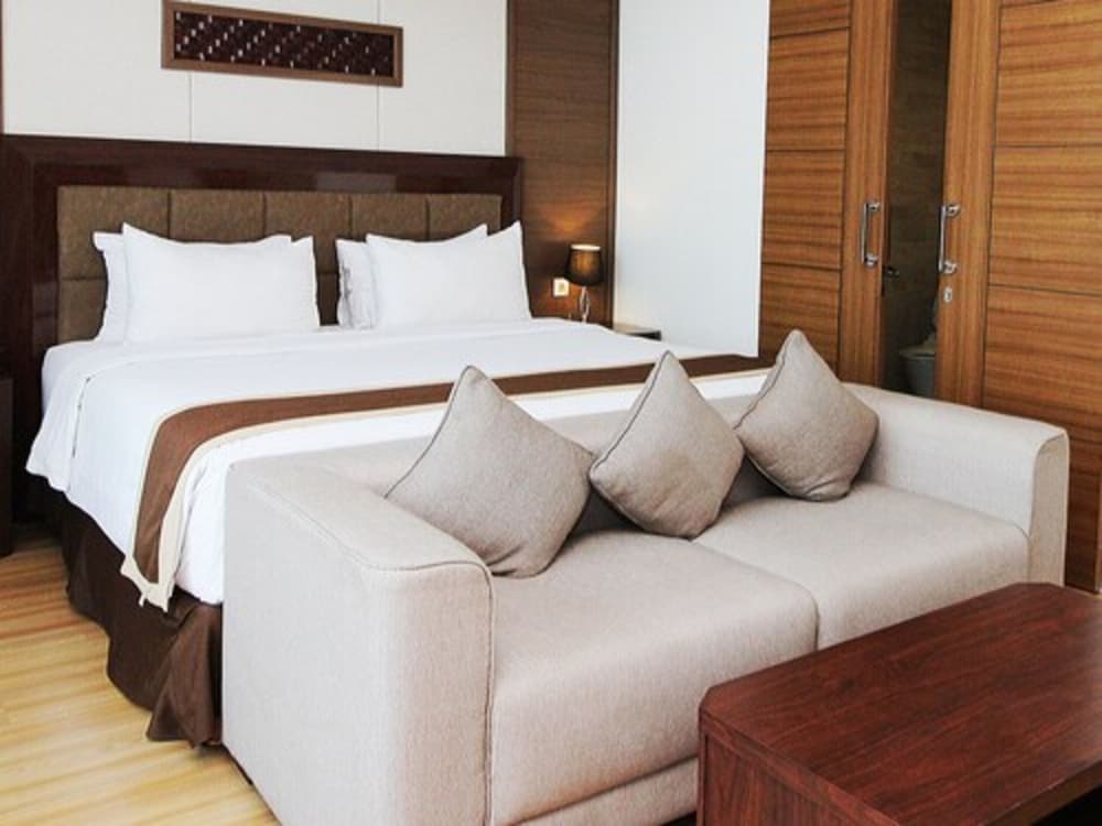 Java Palace Hotel in Cikarang | 2023 Updated prices, deals - Klook ...