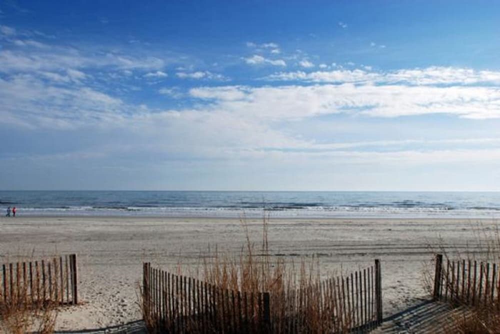 Units at Paradise Pointe by Elliott Beach Rentals in North Myrtle Beach ...