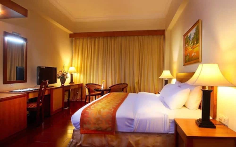 Golden View Hotel in Batam | 2025 Updated prices, deals - Klook United ...