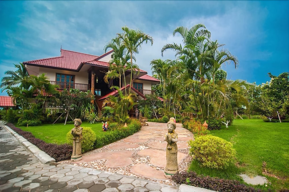 Little Teak Home Stay in San Sai | 2024 Updated prices, deals - Klook ...