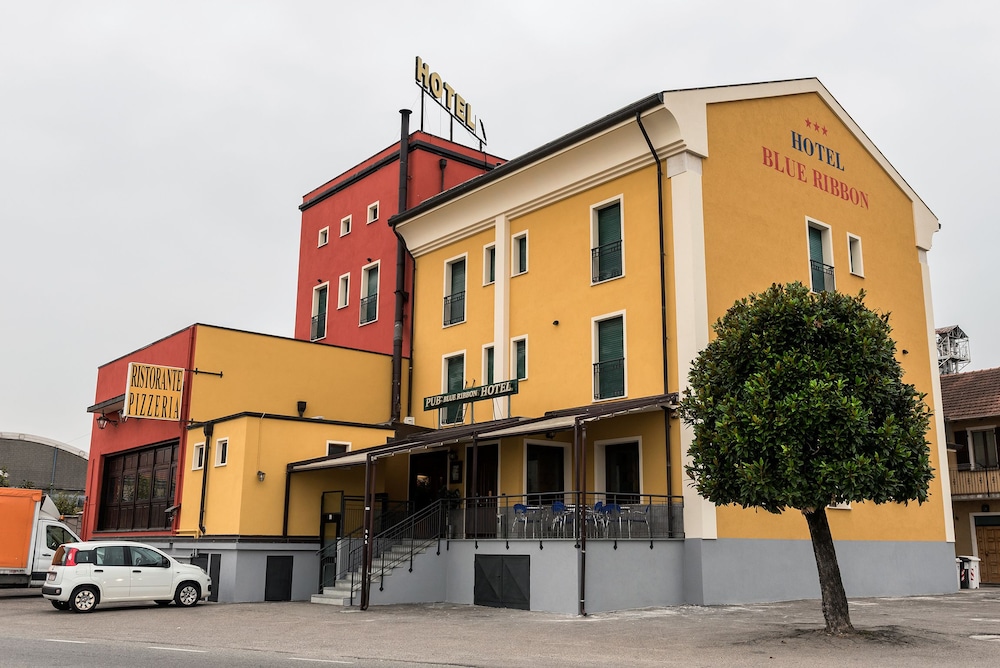 Hotel Blue Ribbon in Vercelli | 2023 Updated prices, deals - Klook ...
