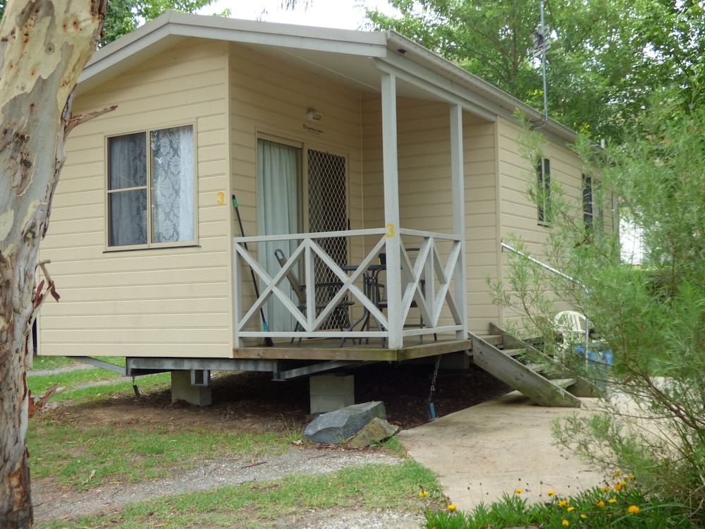 Tenterfield Lodge and Caravan Park in Tenterfield | 2025 Updated prices ...