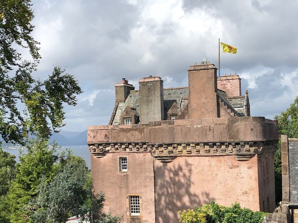 Castle Levan B&B in | 2025 Updated prices, deals - Klook International site