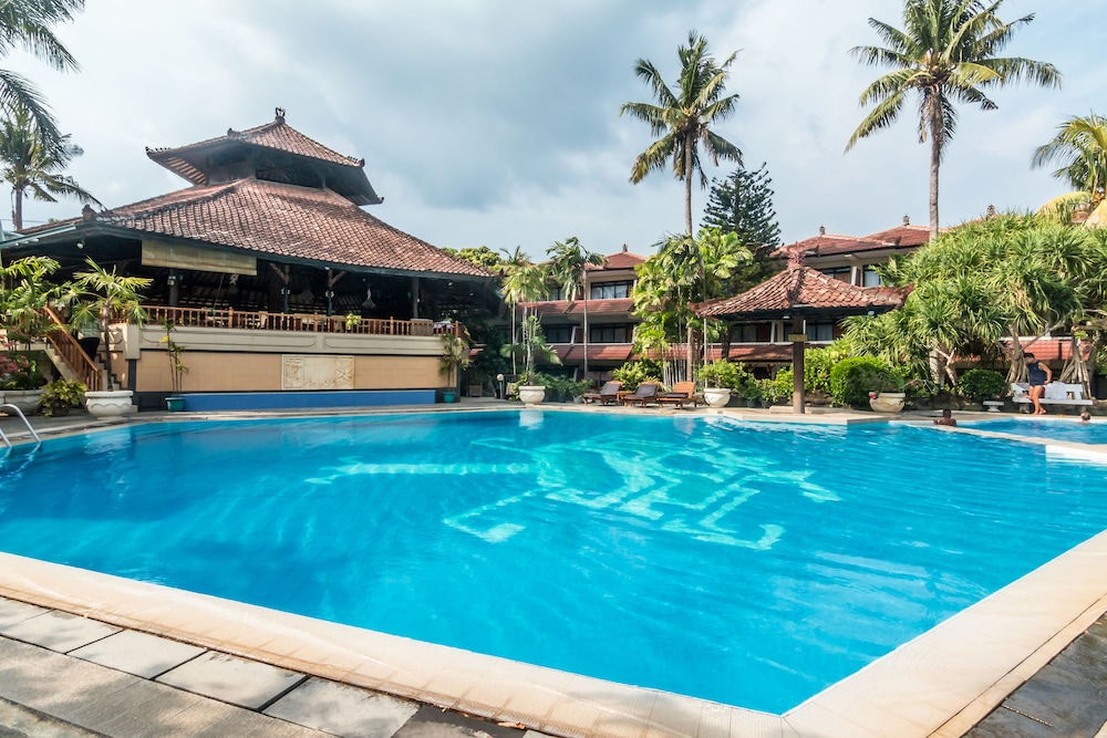 ZEN Rooms Kuta Jenggala Beach in Kuta | 2024 Updated prices, deals ...