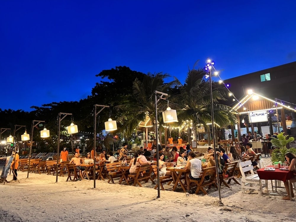 Jirawan Hotel in Rayong | 2025 Updated prices, deals - Klook ...