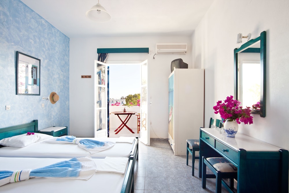 George's Beach Studios Aliki Paros in Municipality of Paros | 2025 ...